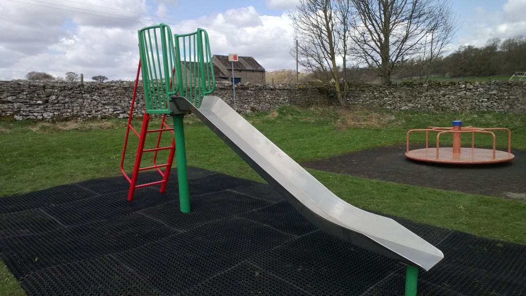 Free Standing Slides – Streetscape Products & Services