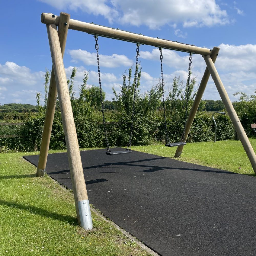 Timber Junior Swing – Streetscape Products & Services